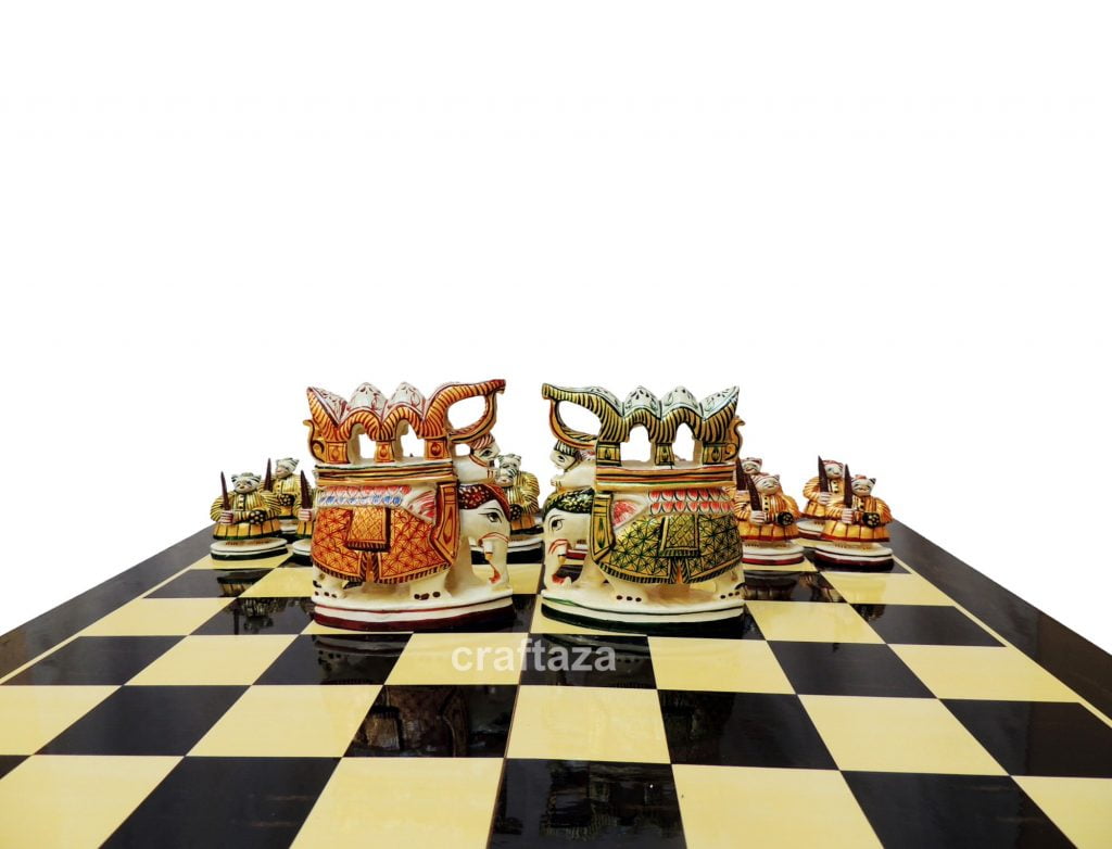 Handcrafted Royal Maharajah Chess Pieces Vintage Design